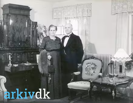 arkiv.dk | 1950 ca. Cathrine og Marius Kristensen, Durup (Billedserie)
