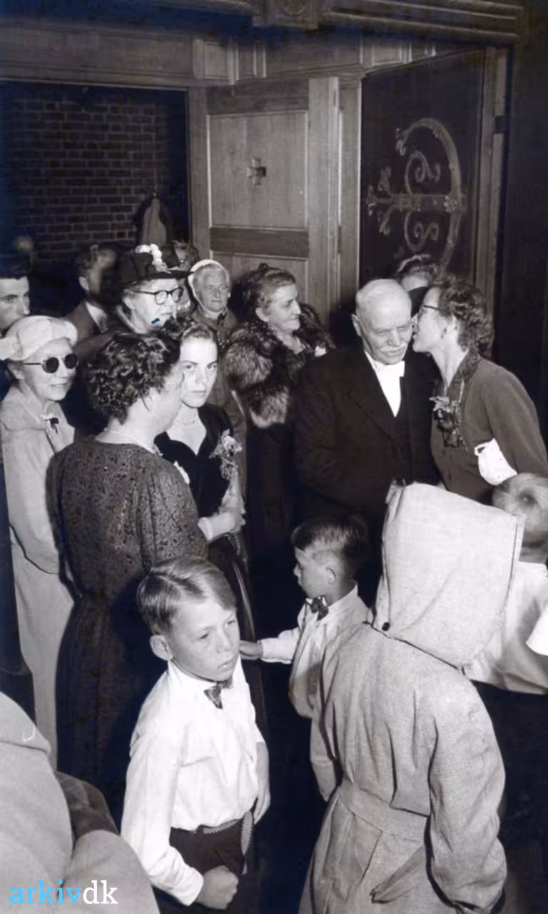 arkiv.dk | Niels Christian Pedersen og hustru Laura Frederikkes guldbryllup