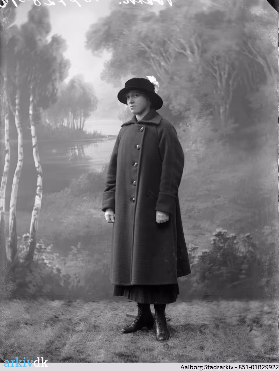 arkiv.dk | Bindslev, Ellen, Vendelbogade 6 - Aalborg (Postkort)