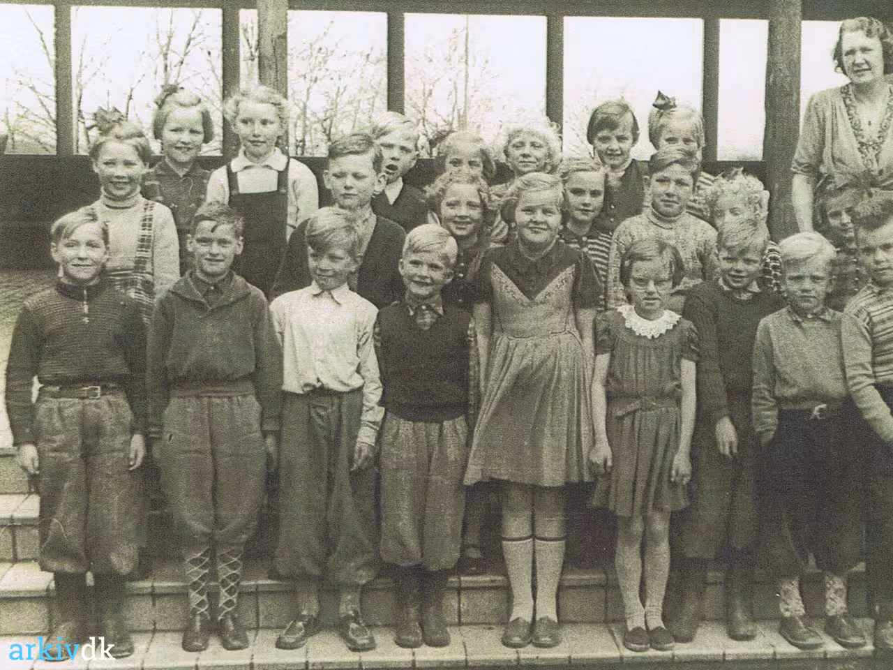 arkiv.dk | 2. klasse 1955 - 56 Hornum Skole