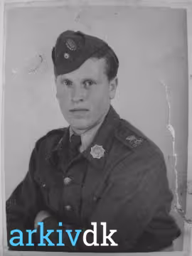 arkiv.dk | Soldat Viggo Petersen