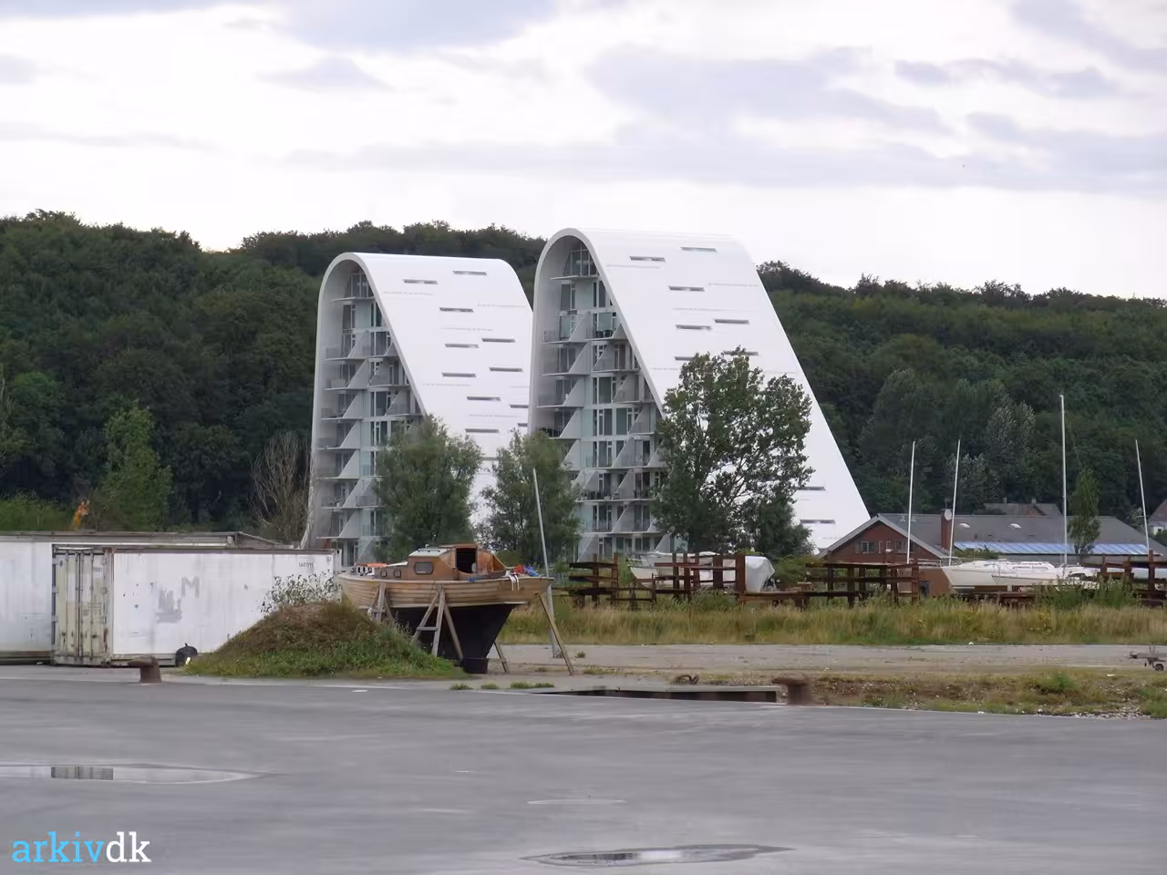 arkiv.dk | Bølgen set fra Dyrskuevej, Vejle, 24. juli 2009