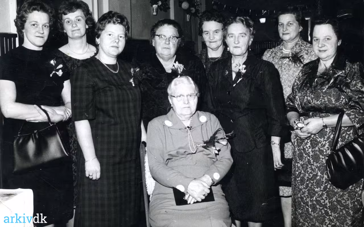 arkiv.dk | .Kongerslev og omegns Husmoderforening 25 års jubilæum