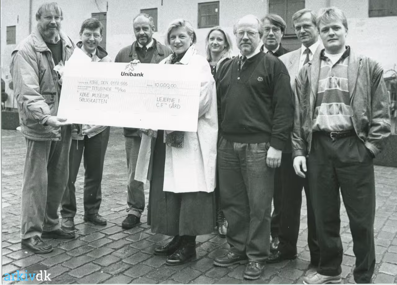 arkiv.dk | Fra venstre Helge Nielsen, Claes Lagerbon Jensen, Thøger Madsen, Vini Ladhøj, Grace ...