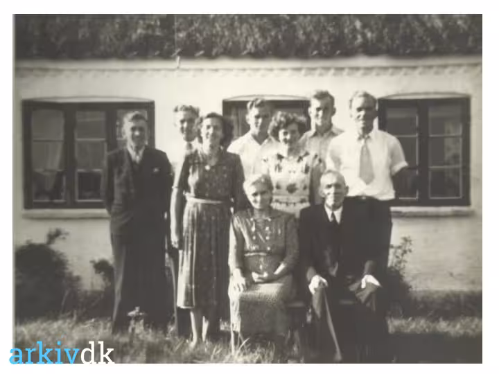 arkiv.dk | Nielsine og Jens Christian Haslund med børn
