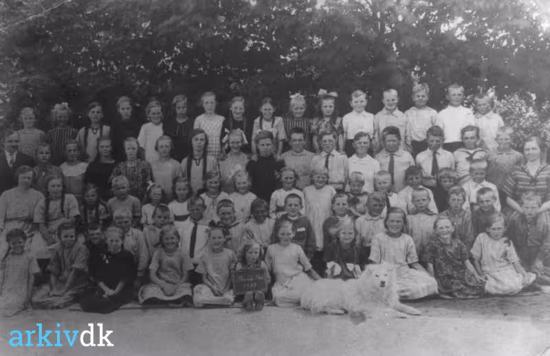 arkiv.dk | Skolebillde. Skærød Skole elevbillede.