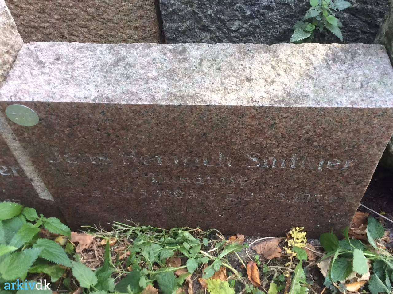 arkiv.dk | Gravsten fra Mindelunden i Kliplev, 6200 Aabenraa. Mindelunden nedlægges i 2022-2023 ...