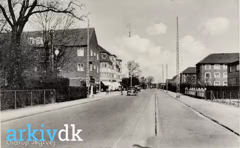 arkiv.dk | Ordrup Jagtvej set mod nord