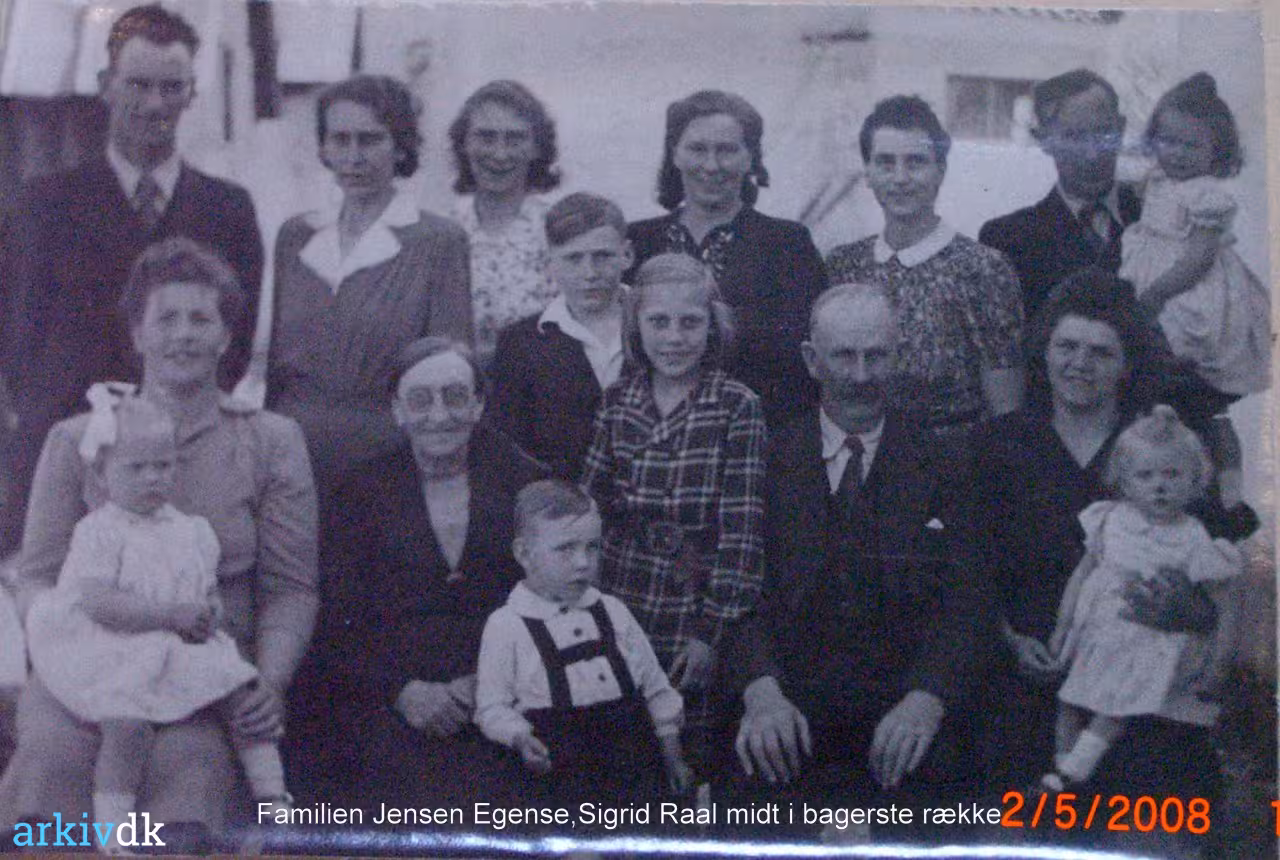 arkiv.dk | Familien Christiane og Peter Jensen, Egense