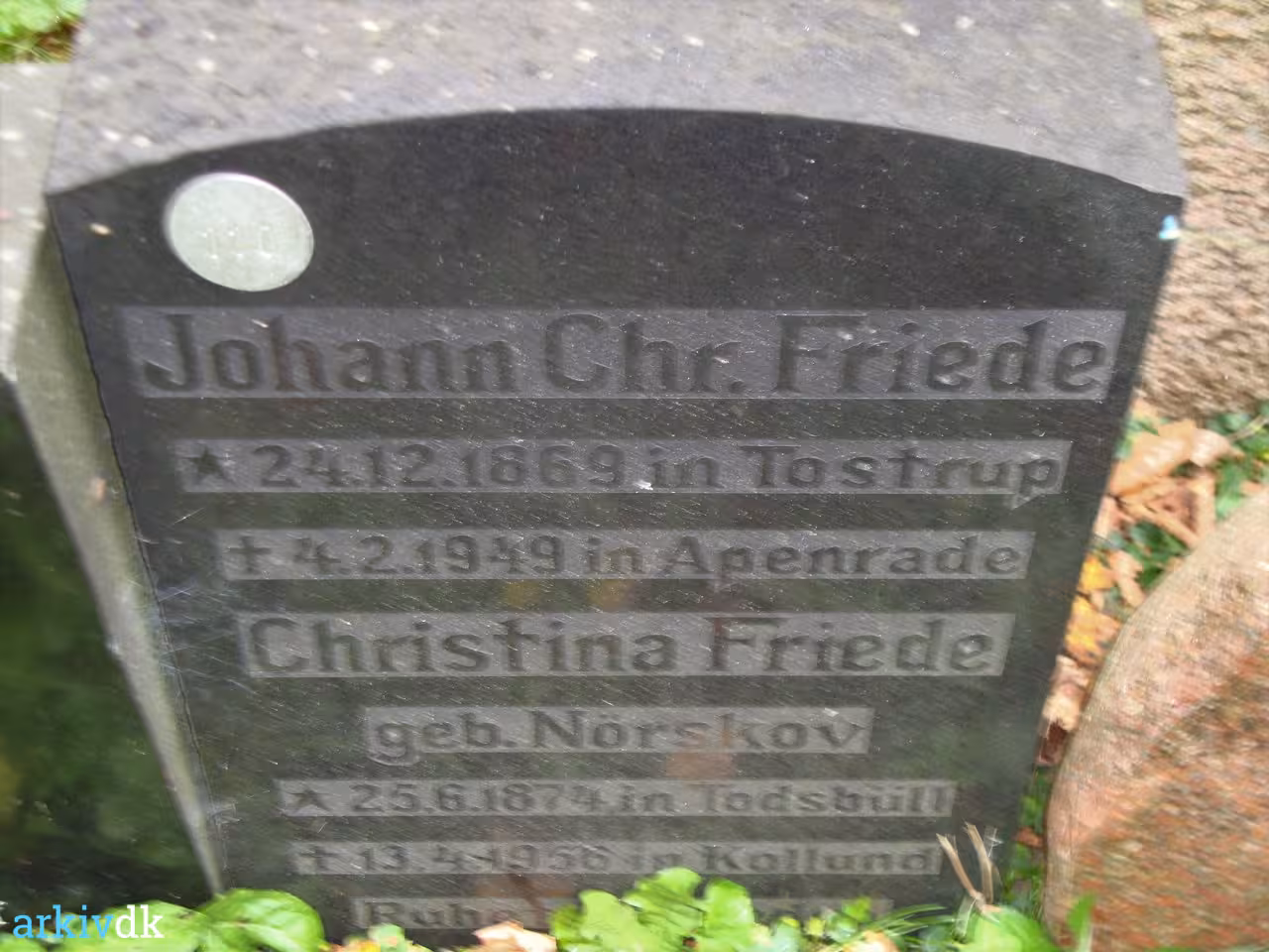 arkiv.dk | Gravsten fra Mindelunden i Kliplev, 6200 Aabenraa. Mindelunden nedlægges i 2022-2023 ...