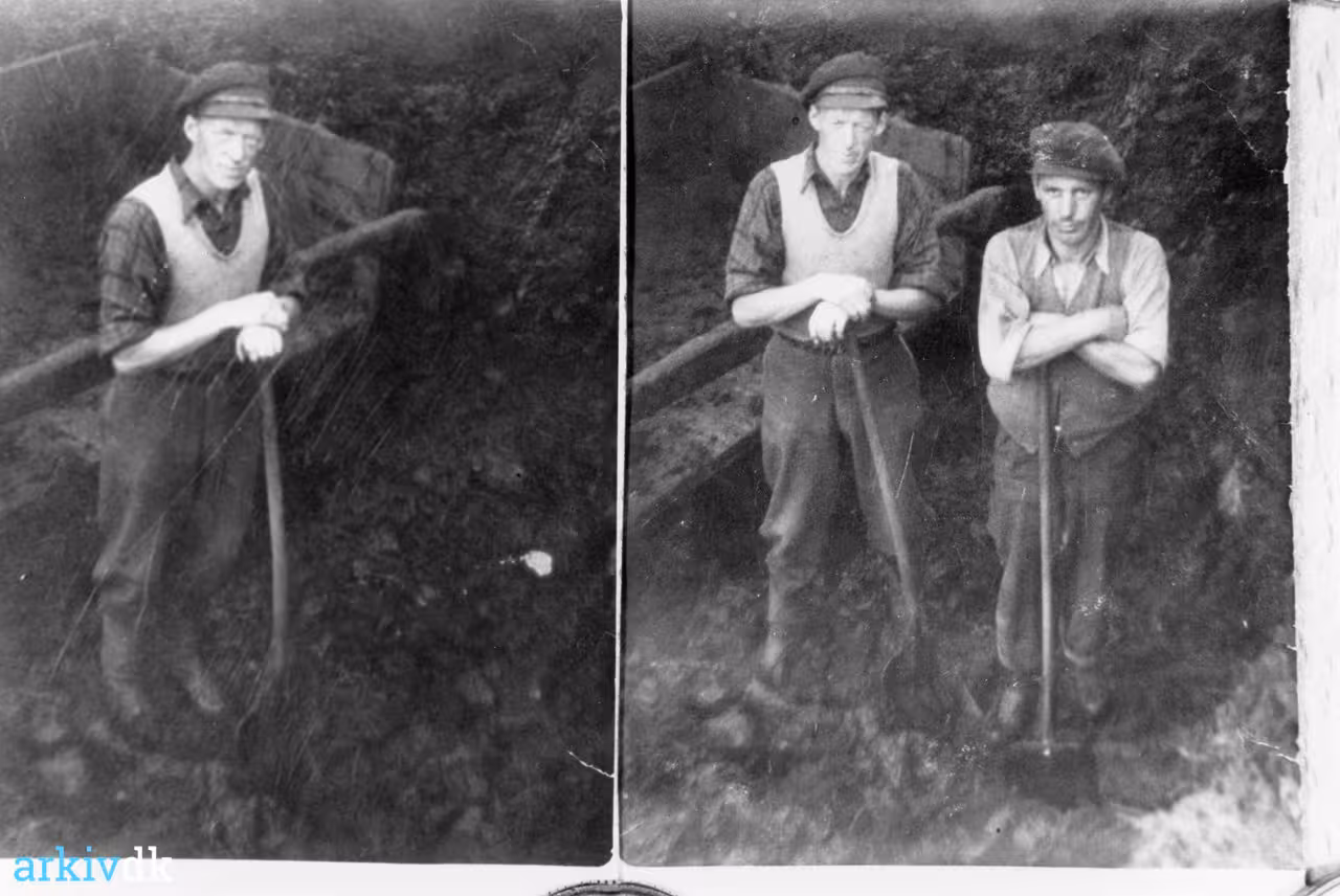 arkiv.dk | Tørvearbejdere i mosen ca. 1930