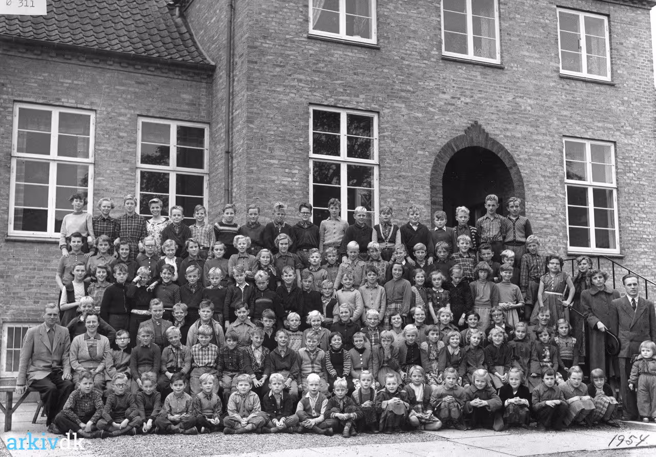 arkiv.dk | Ørbæk Skole 1954