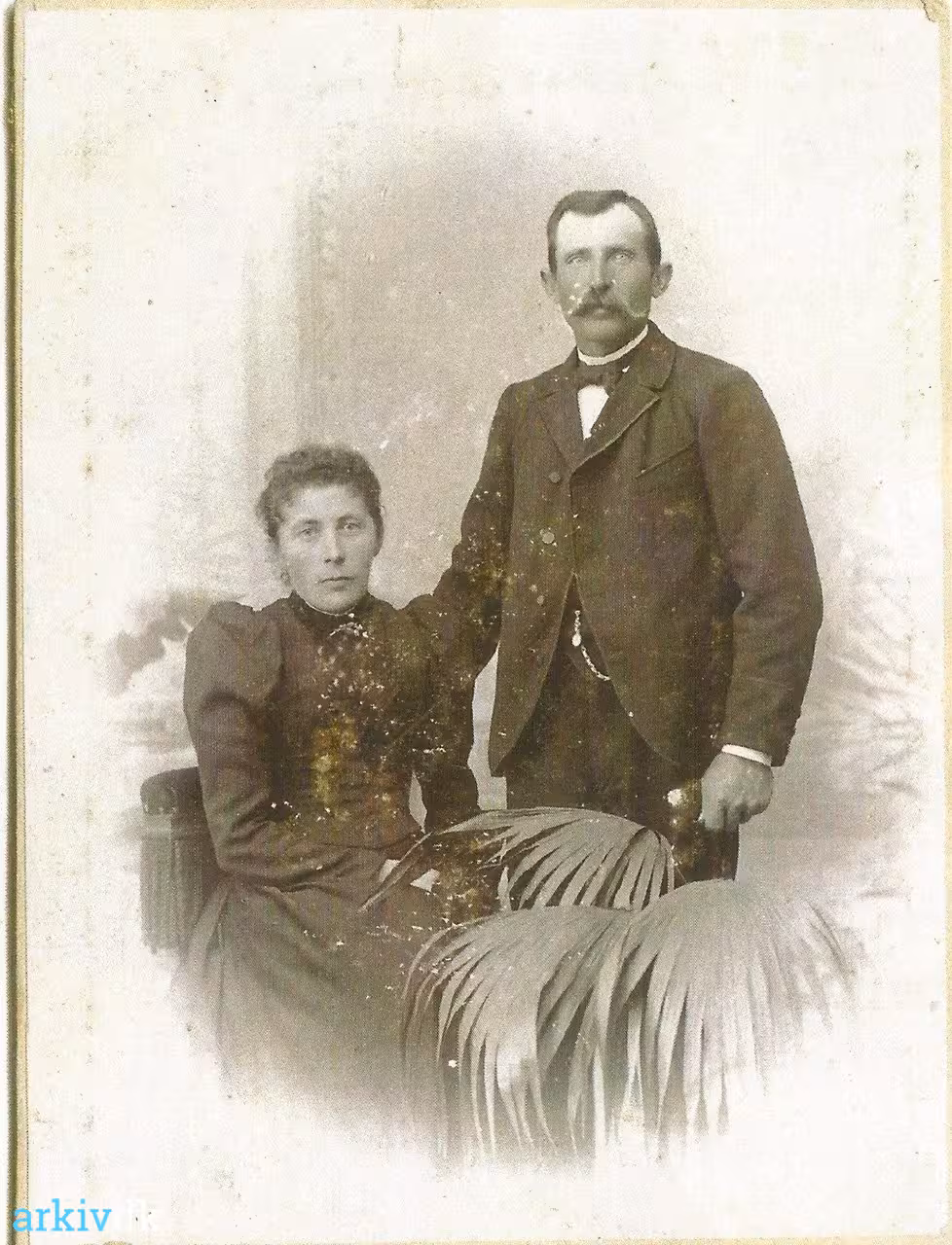 arkiv.dk | Hans Christian Pedersen og hustru Sidsel Marie f. Pedersen. Gift 19.1.1897 i Køng Kirke