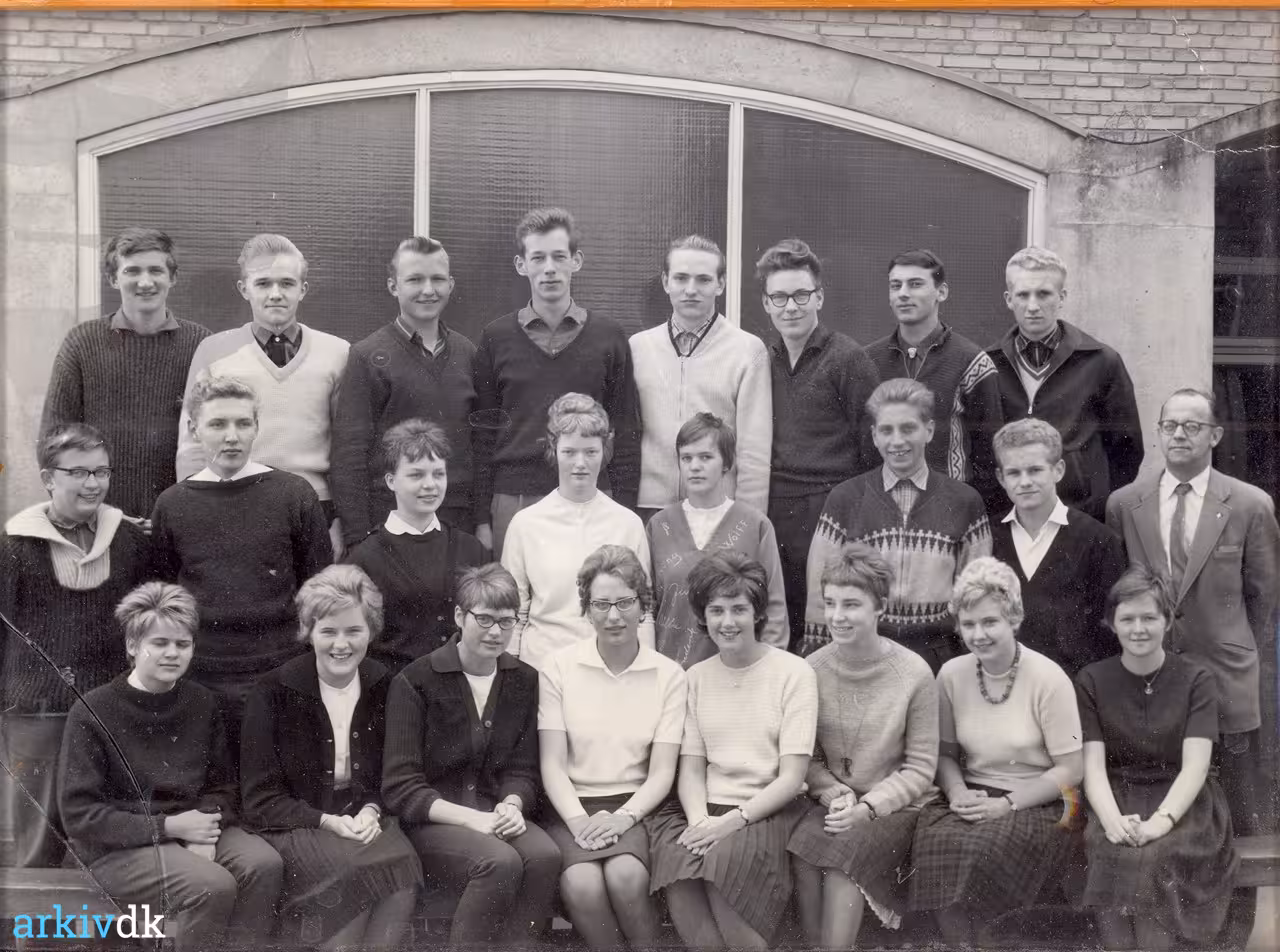 arkiv.dk | Broager Skole, klassebillede, 1961/62, Real