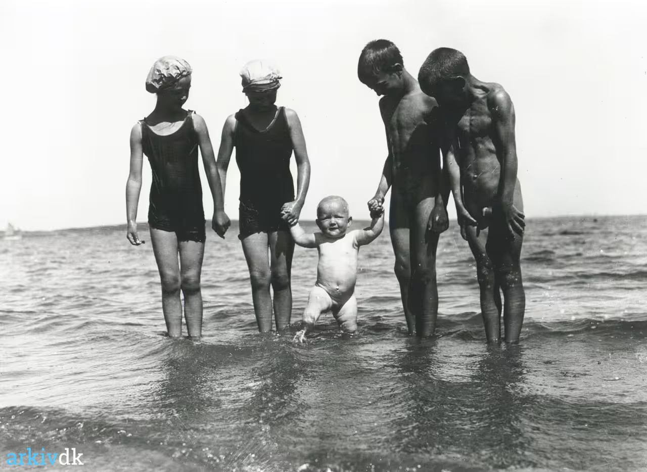 arkiv.dk | Badende børn