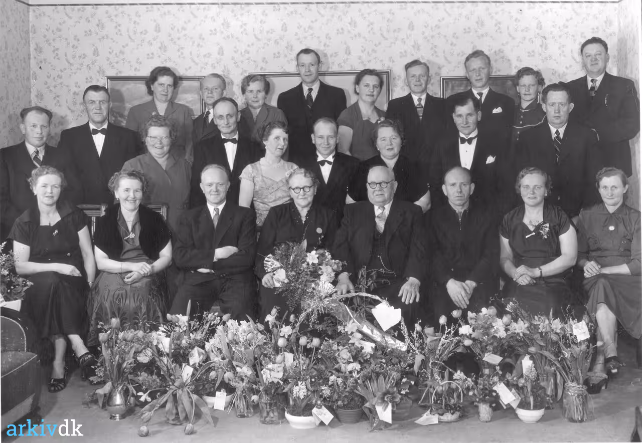 arkiv.dk | Familien Karen og Niels Jensen, St. Vorslunde: