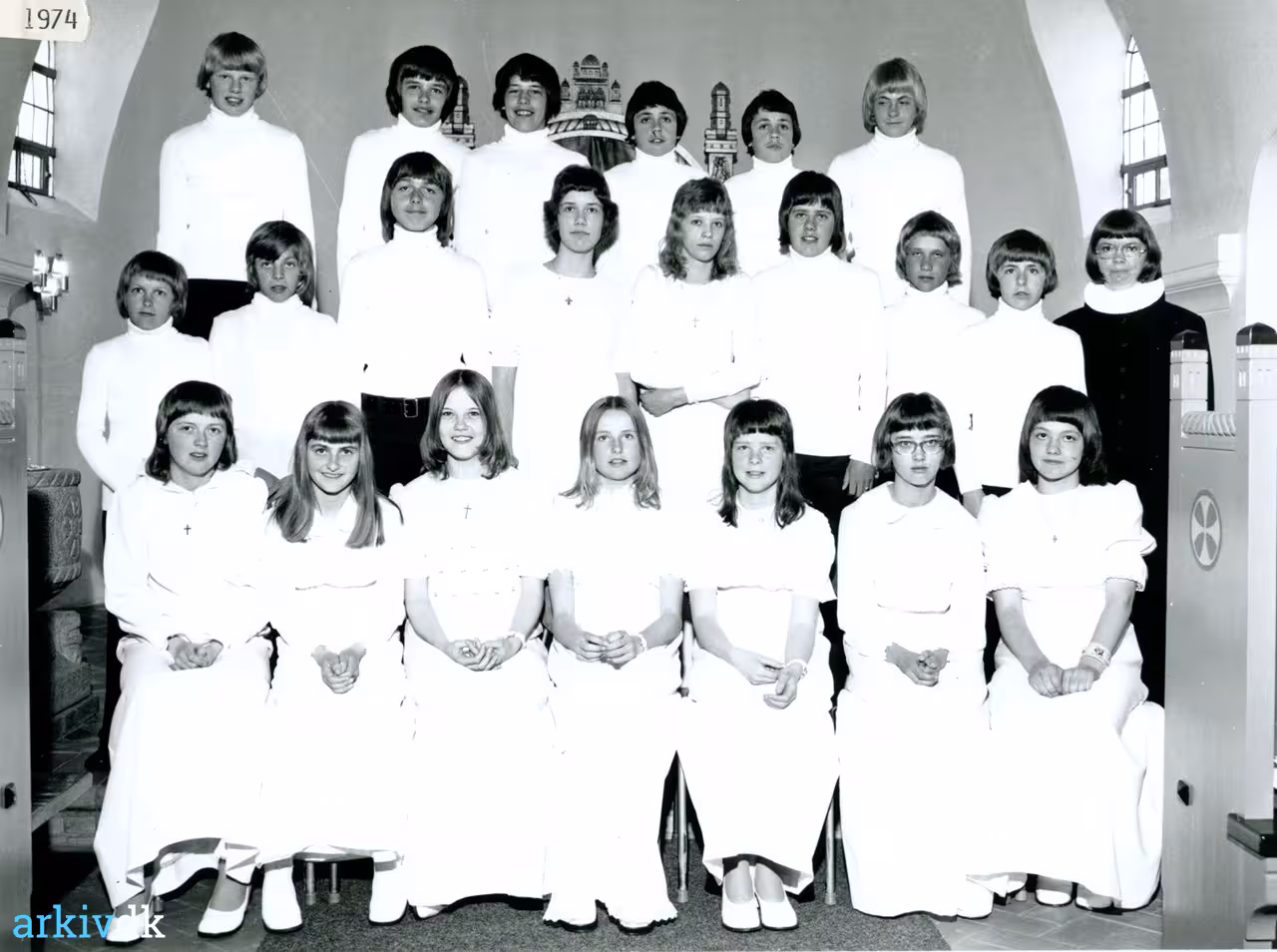 arkiv.dk | Skovlund konfirmander fra 28. april 1974.