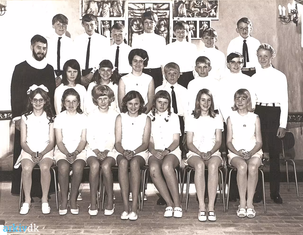 arkiv.dk | Konfirmation, Hygum-Hove-Tørring kirker, 1970