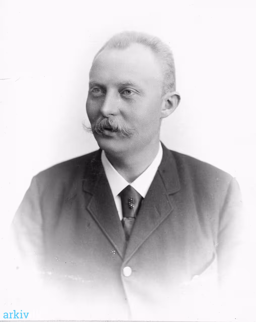 arkiv.dk | Portræt: Købmand Jacobsen