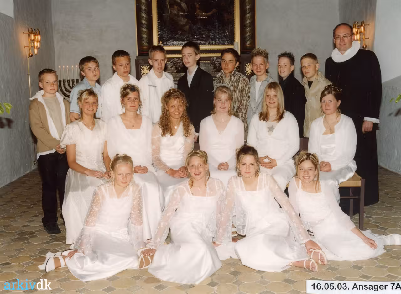 arkiv.dk | Konfirmation 2003 i Ansager