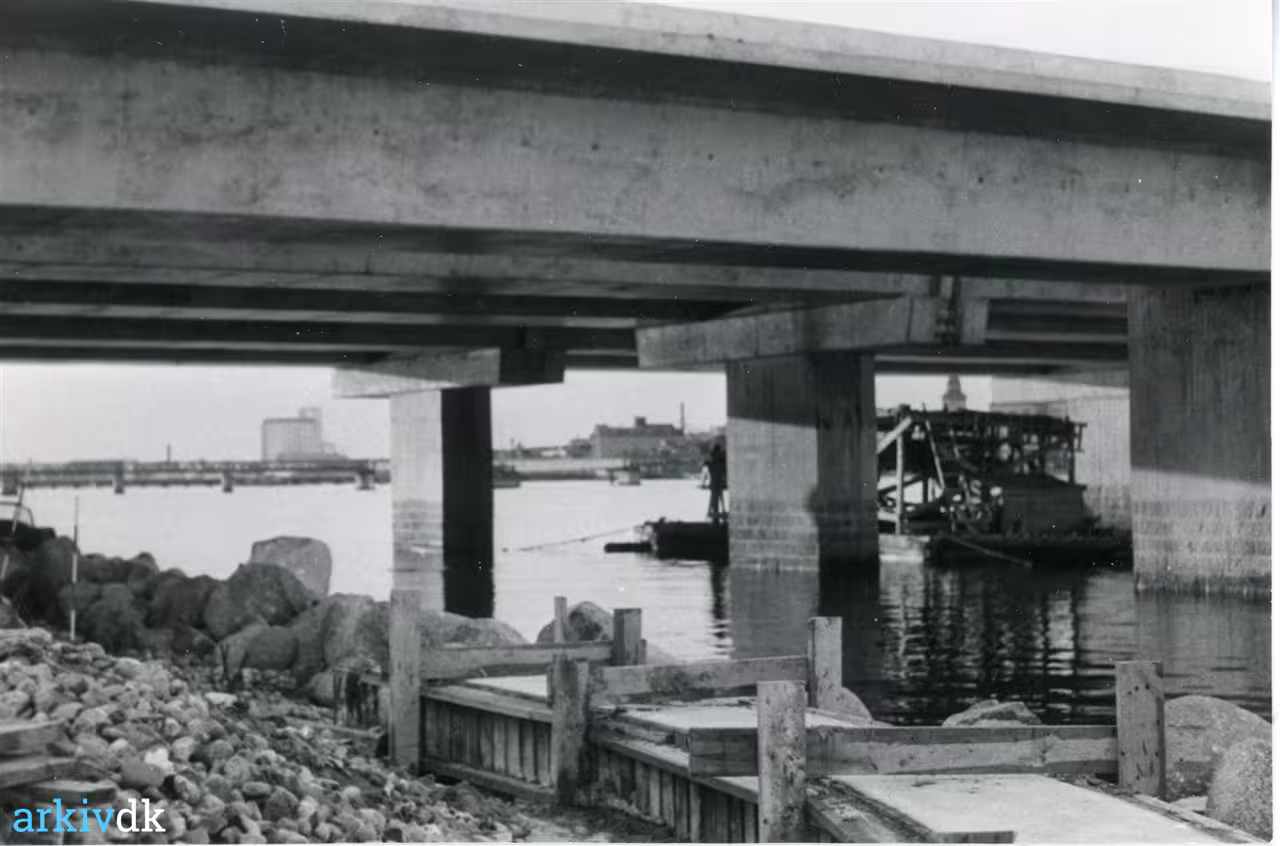 arkiv.dk | Frederik IX' bro, Nykøbing F.