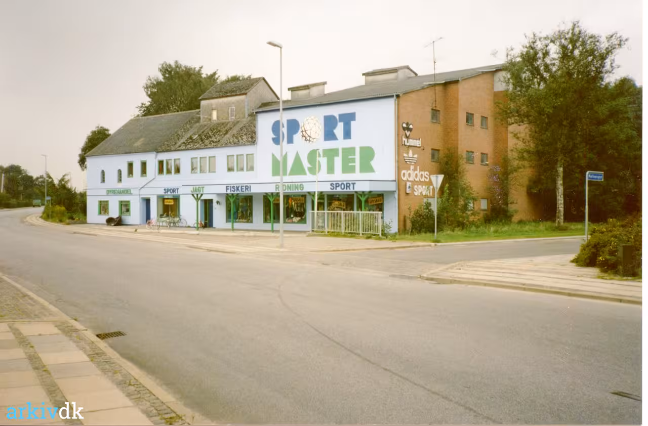 arkiv.dk | Bjerringbro. Sport Master. Vestergade