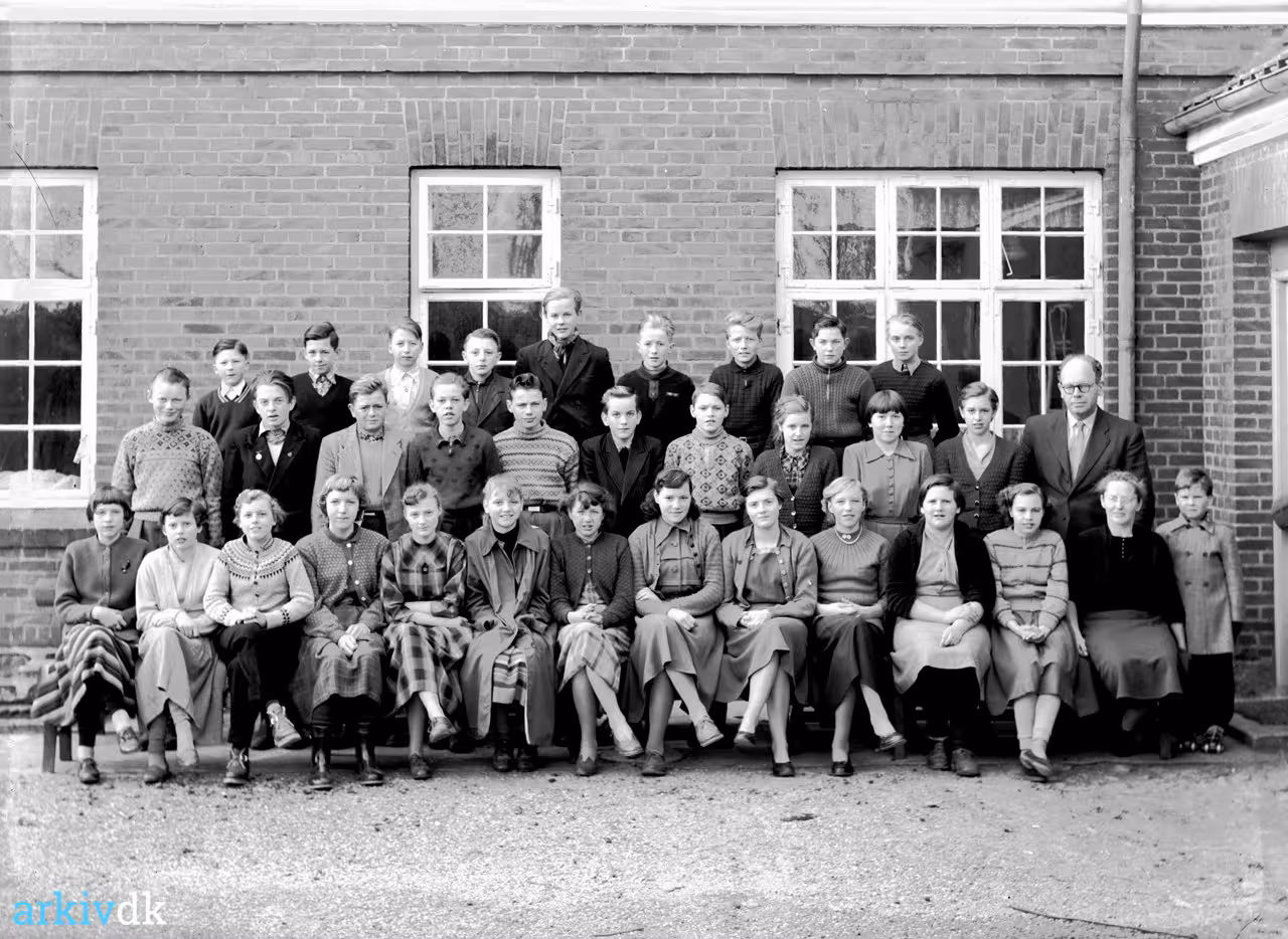 arkiv.dk | Konfirmation i Tørring og Hammer Kirker 1956.