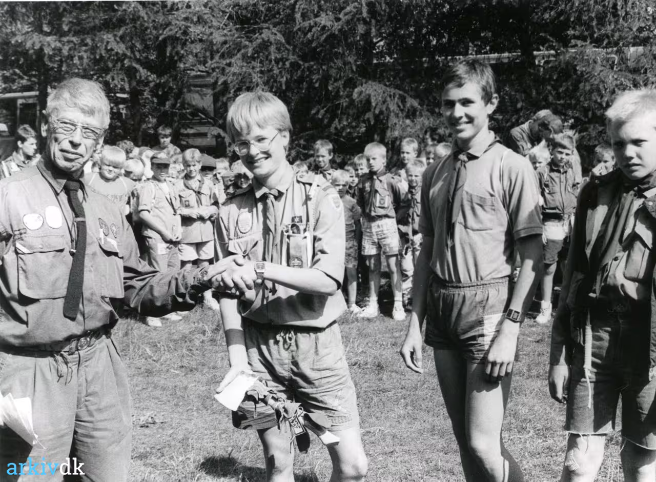 arkiv.dk | Vorbasse KFUM spejder truppen "Falkene" vandt sølvøkse