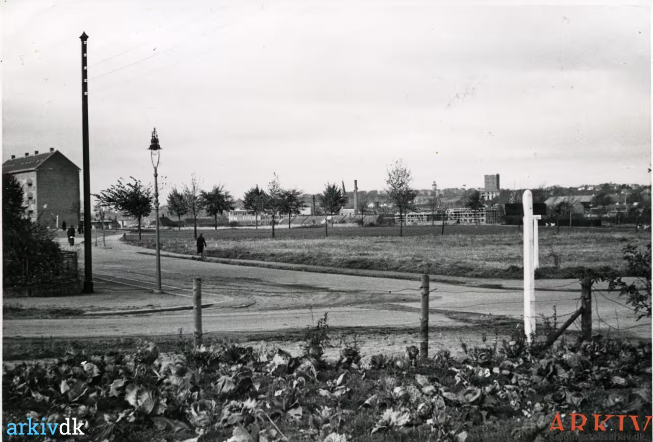 arkiv.dk | Tvedvej ved Domhusgades udmunding.