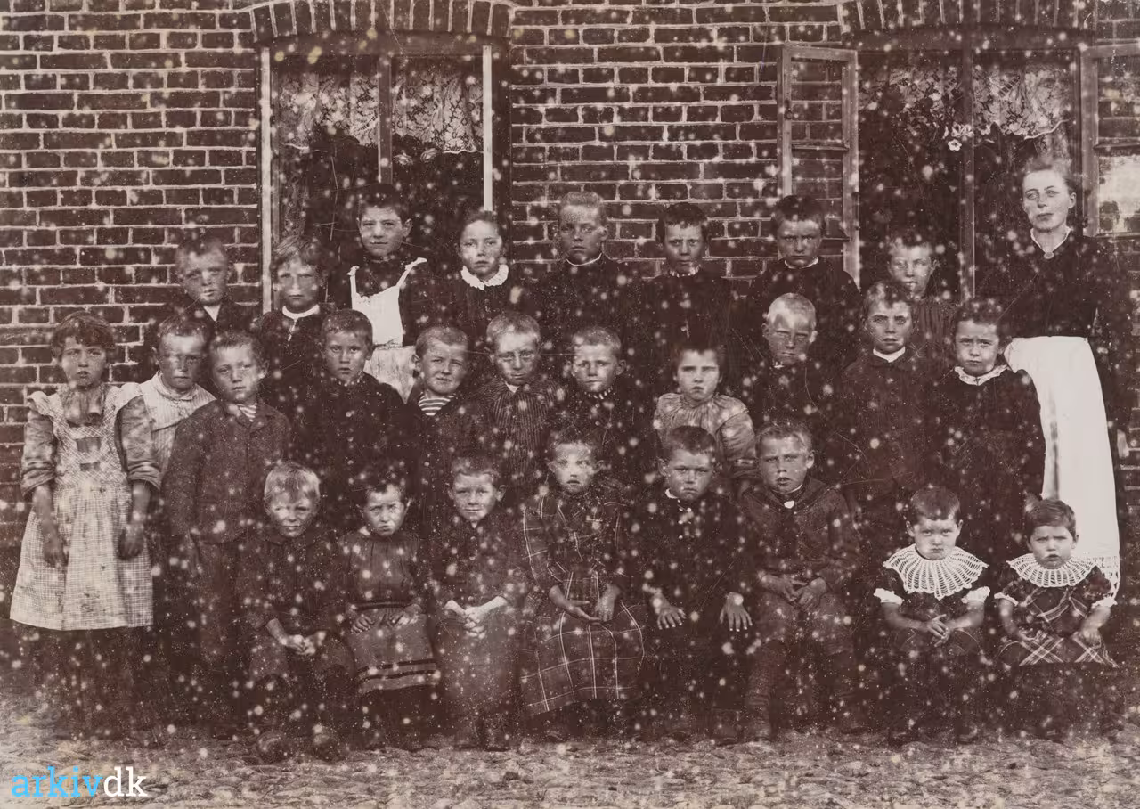 arkiv.dk | Skolebillede fra Thorning Vestermark ( formentlig)