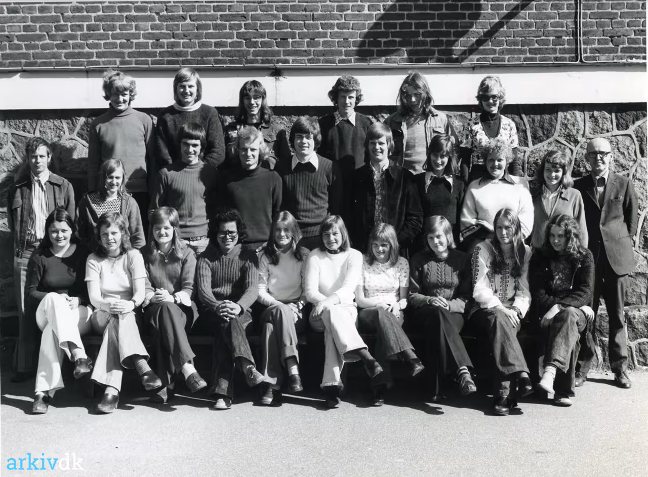 arkiv.dk | Sct. Jacobi Skole. Kirkepladsen 1, Varde, ca. 1970 klassefoto