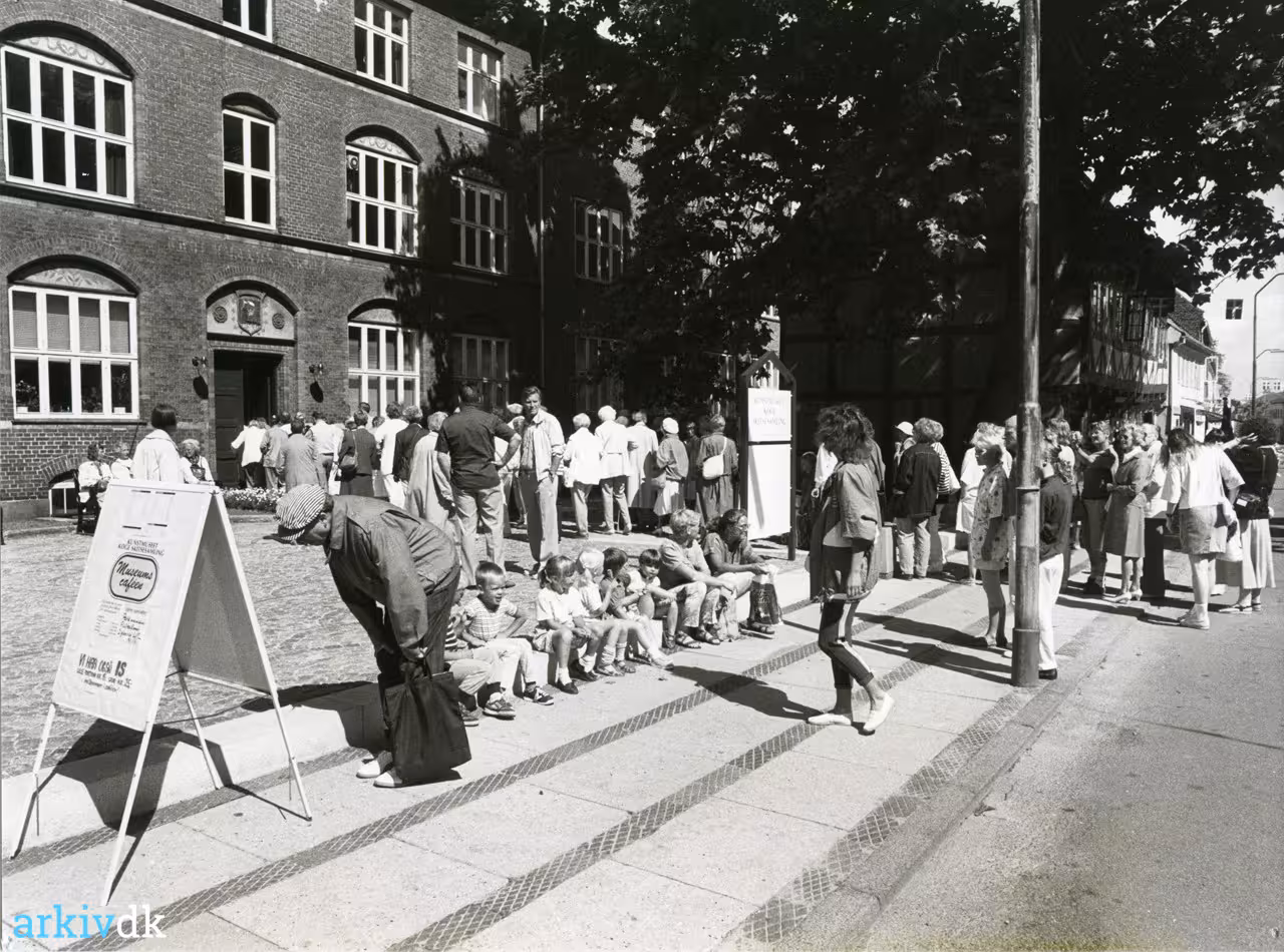 arkiv.dk | Køge Skitsesamling med Dronningens udstilling