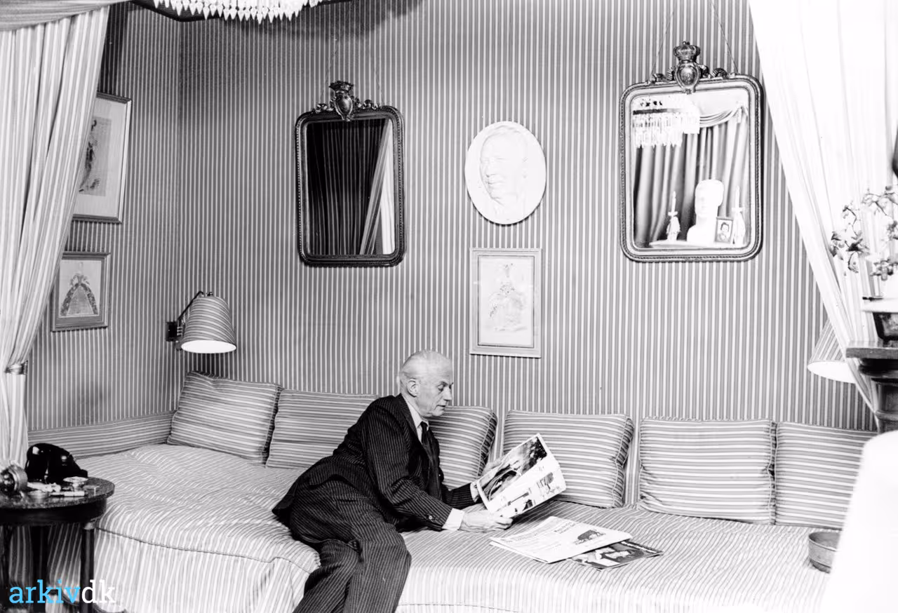 arkiv.dk | Holger Blom i hjemmet på Kronprinsessegade 40