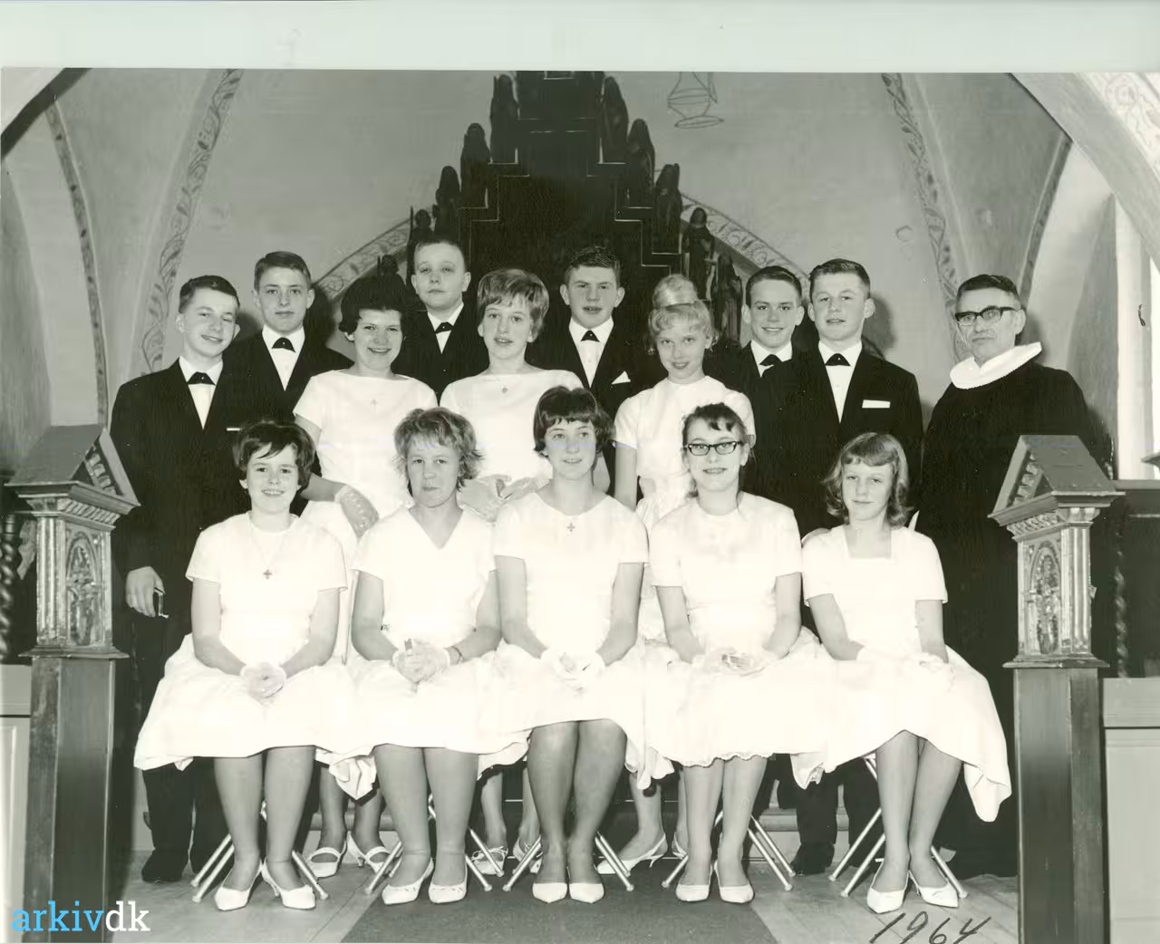 arkiv.dk | Konfirmation, Ørbæk, 1964