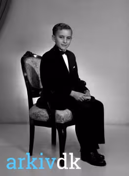 arkiv.dk | Konfirmand Carl Jørgen Jensen, Jordbjerg, Kappel, 4900 Nakskov