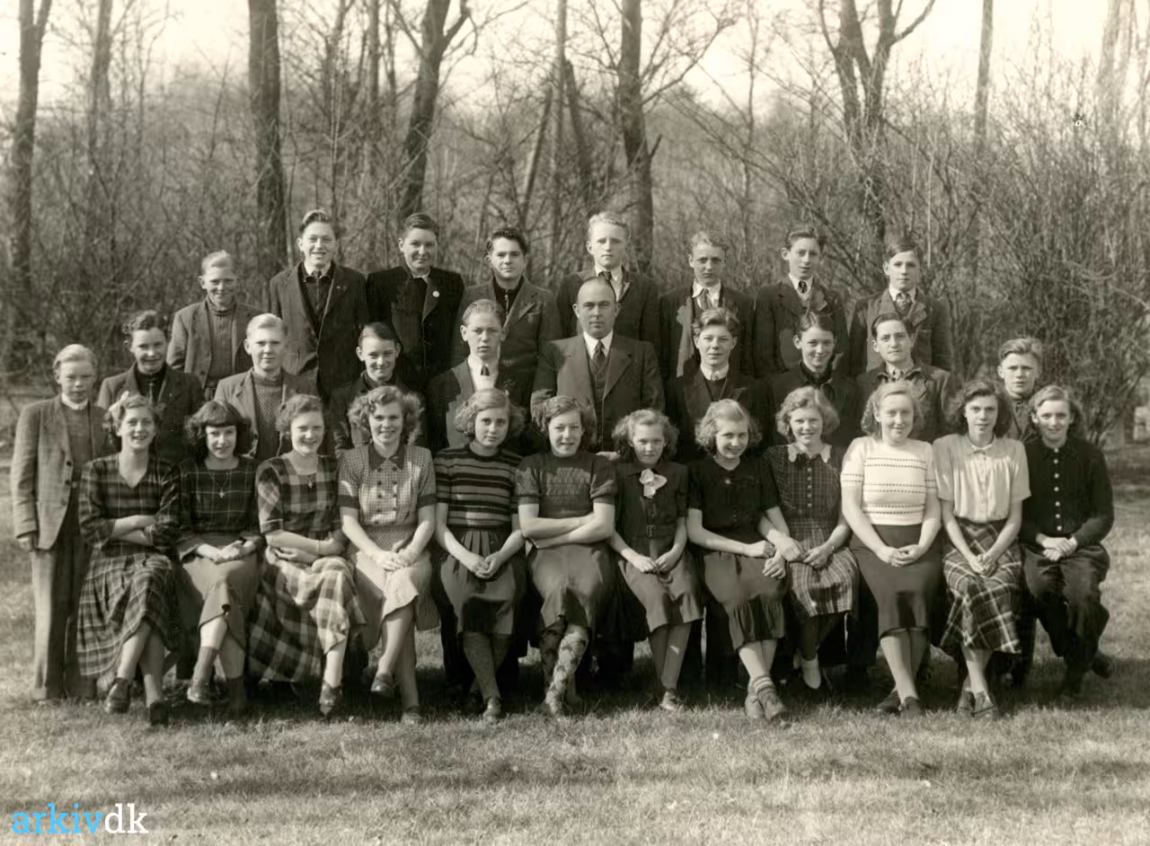 arkiv.dk | Konfirmation Kobberup 1950 16. april.