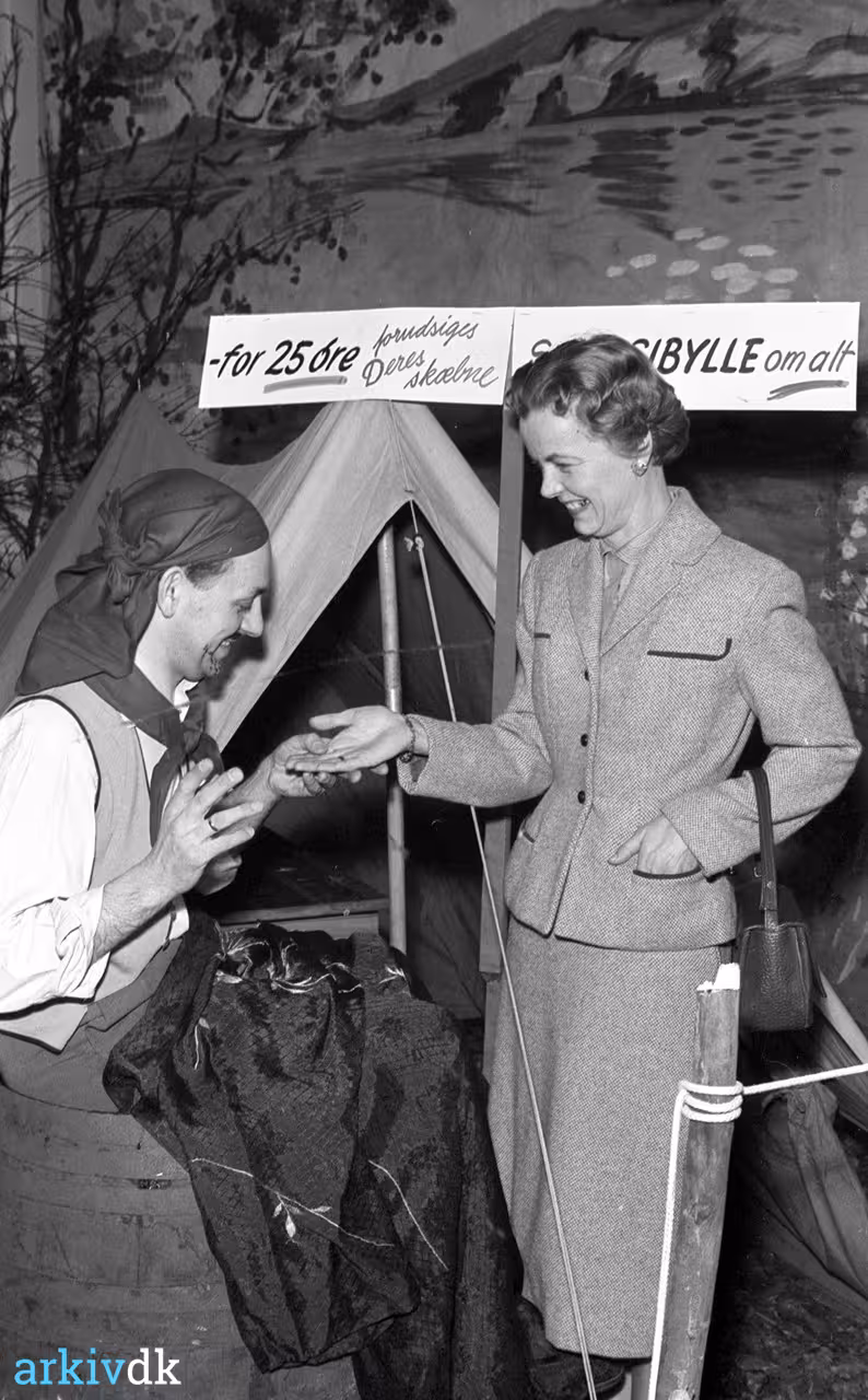 arkiv.dk | KFUM-spejdere som selvbyggere, april 1958