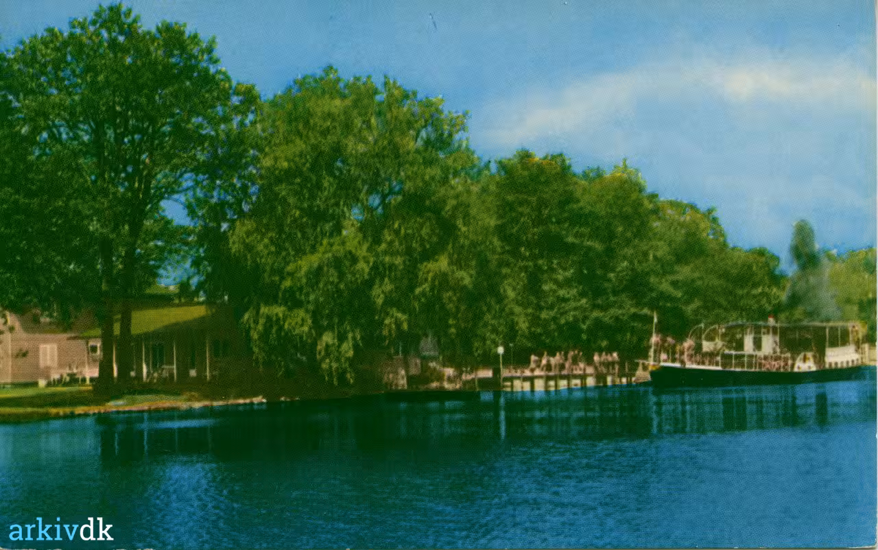 arkiv.dk | Silkeborg Vandrehjem set fra Remstrup Å