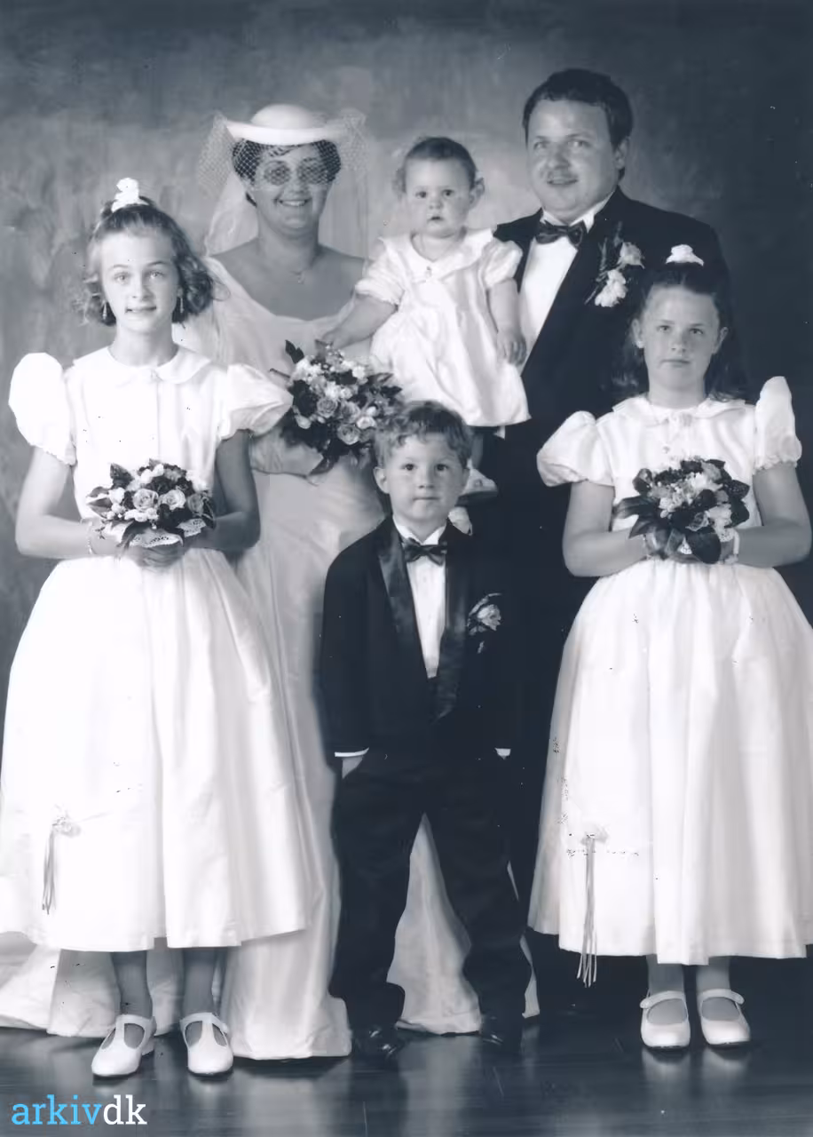 arkiv.dk | Brudebillede af Dorte Johansen og Niels Ove Waage Petersen