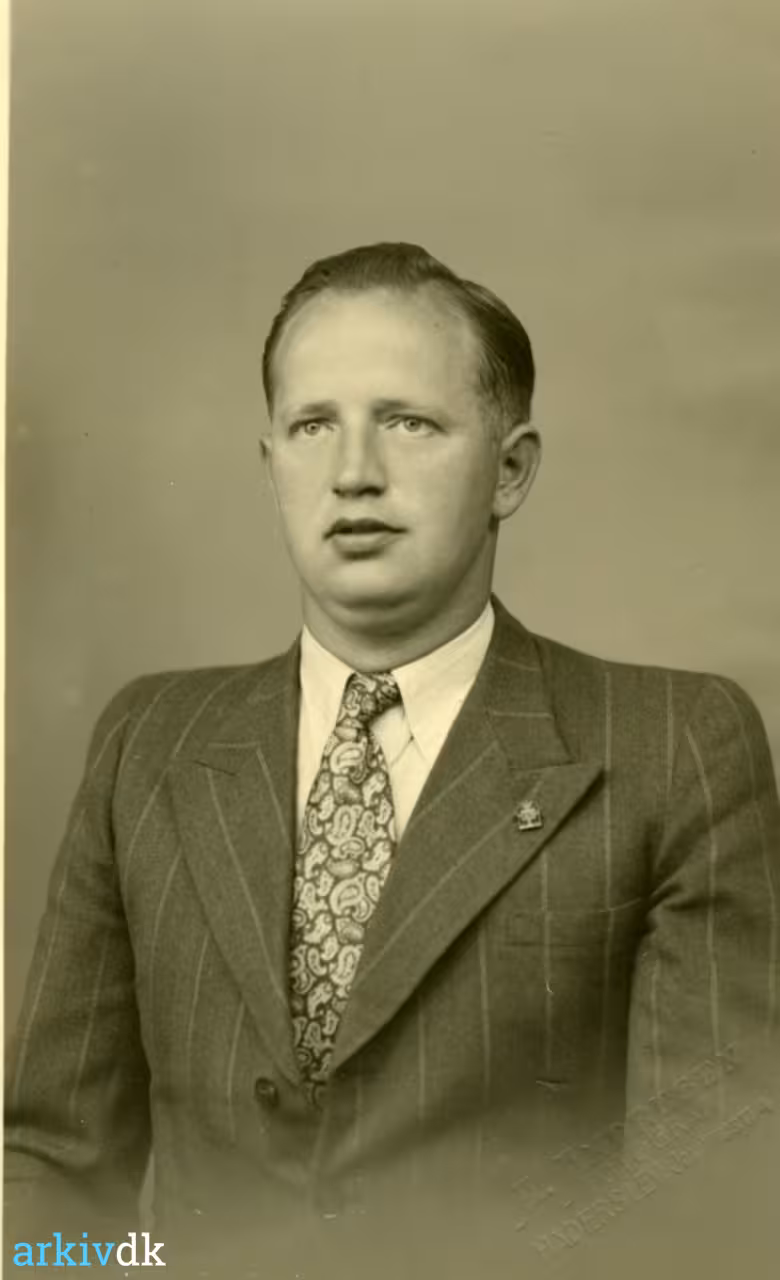 arkiv.dk | Kurt Thomsen, smedesvend, Styding