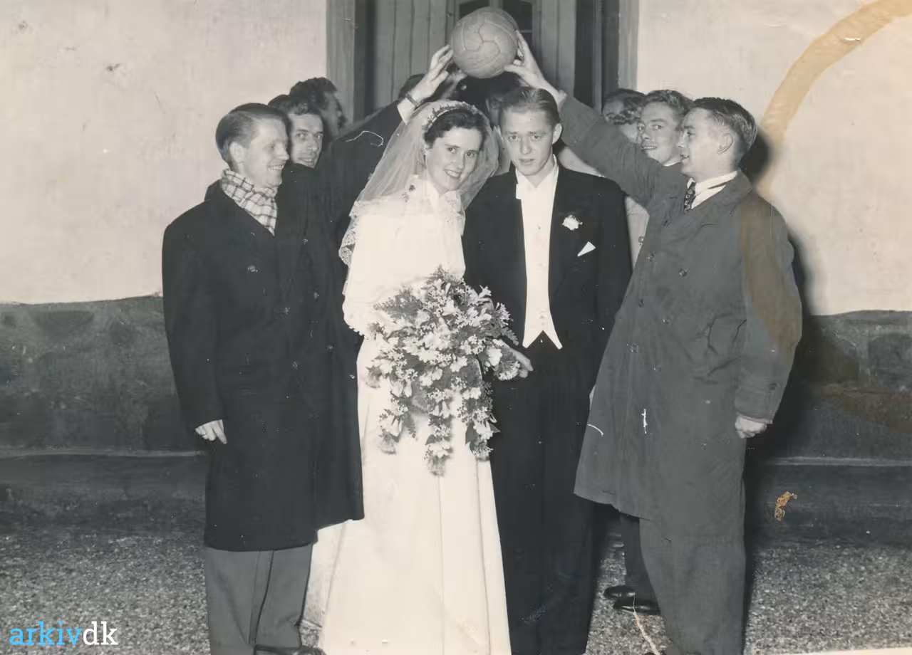 arkiv.dk | Knud Mathiesen, bagermester. Bryllup 1953.