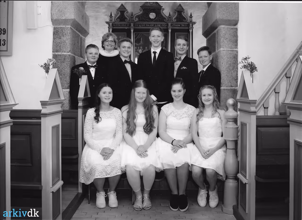 arkiv.dk | Konfirmation i Nørre Vium Kirke i 2016