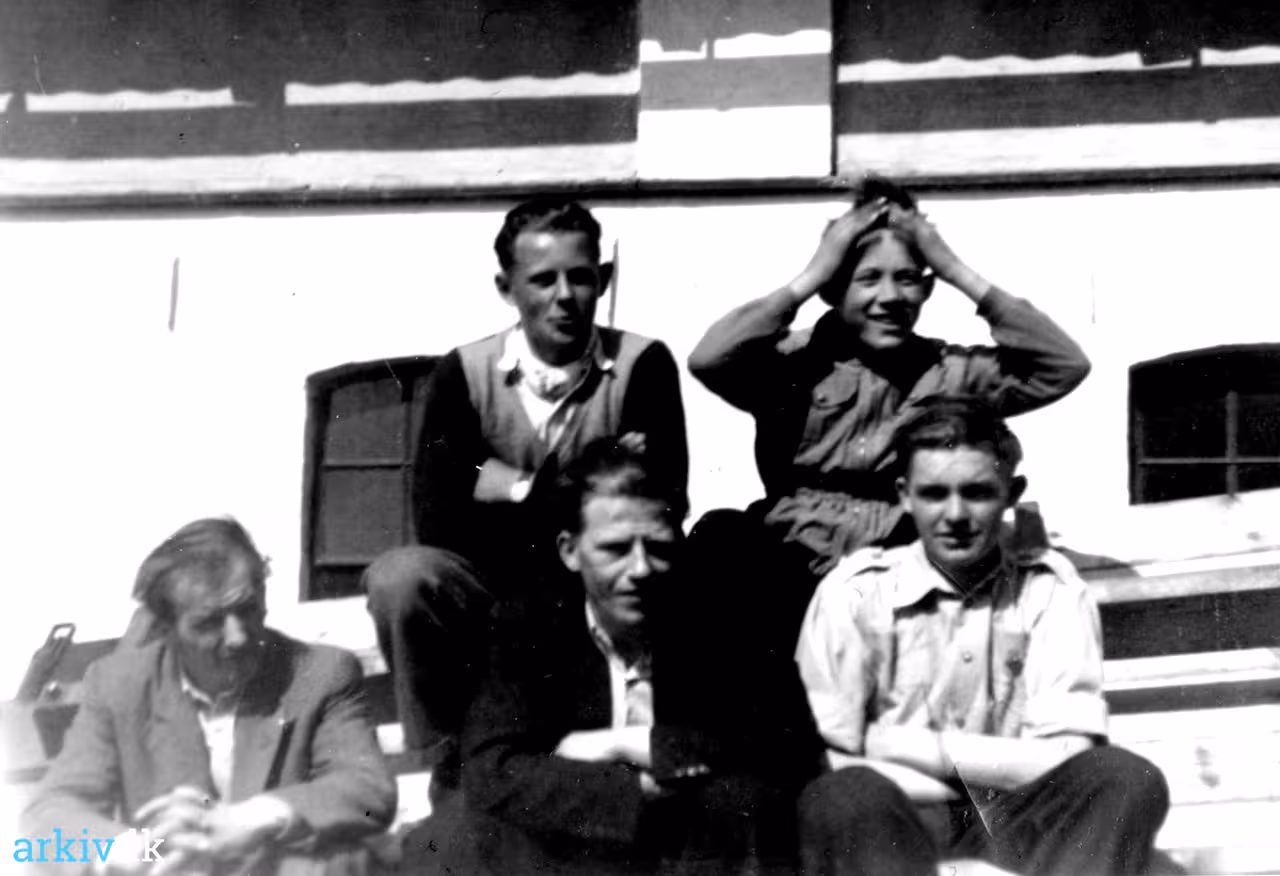 arkiv.dk | 5 unge mænd fra Nr. Kongerslev