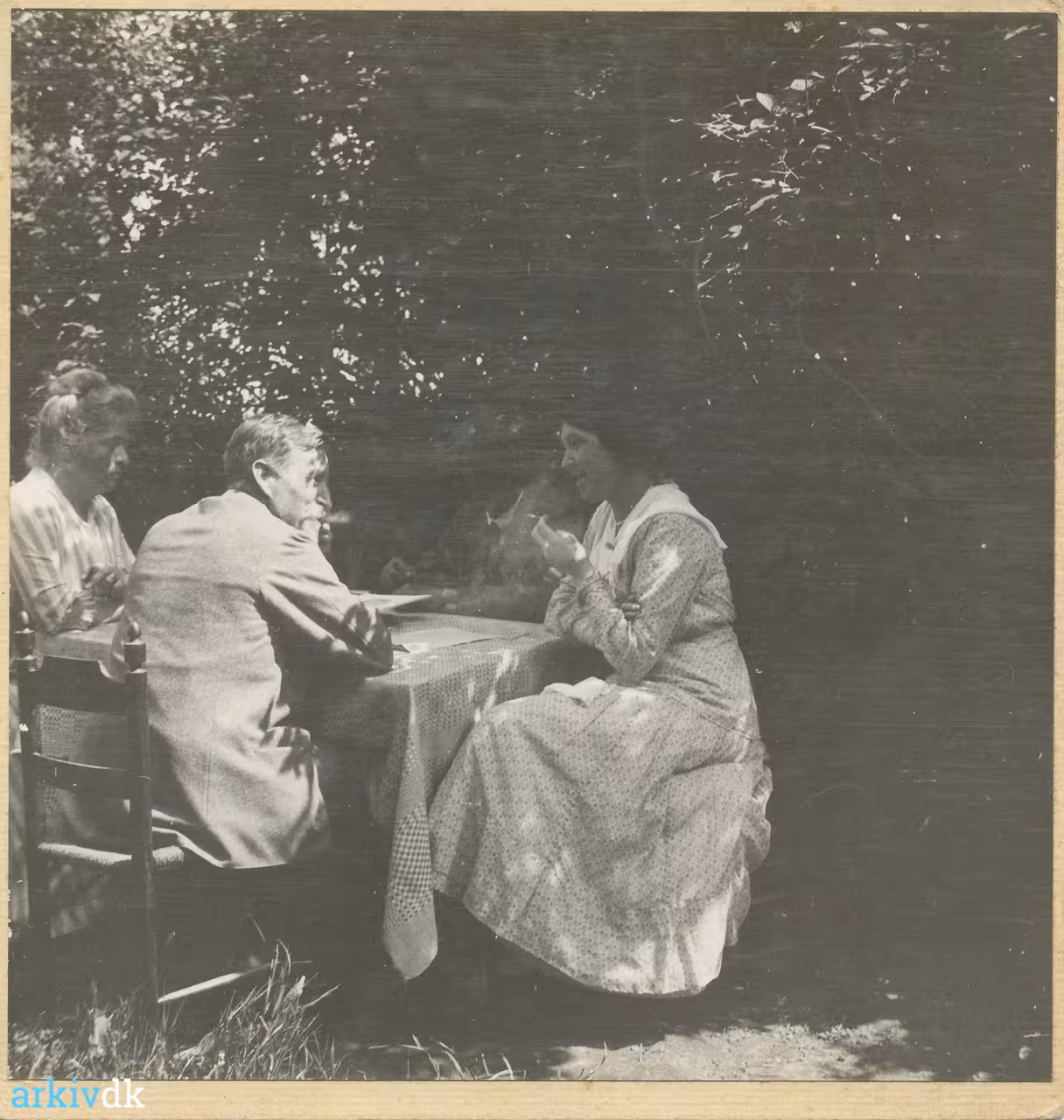 arkiv.dk | Else Jensen (Johannes V. Jensens hustru), Fritz Syberg, Johannes Larsen og Alhed ...