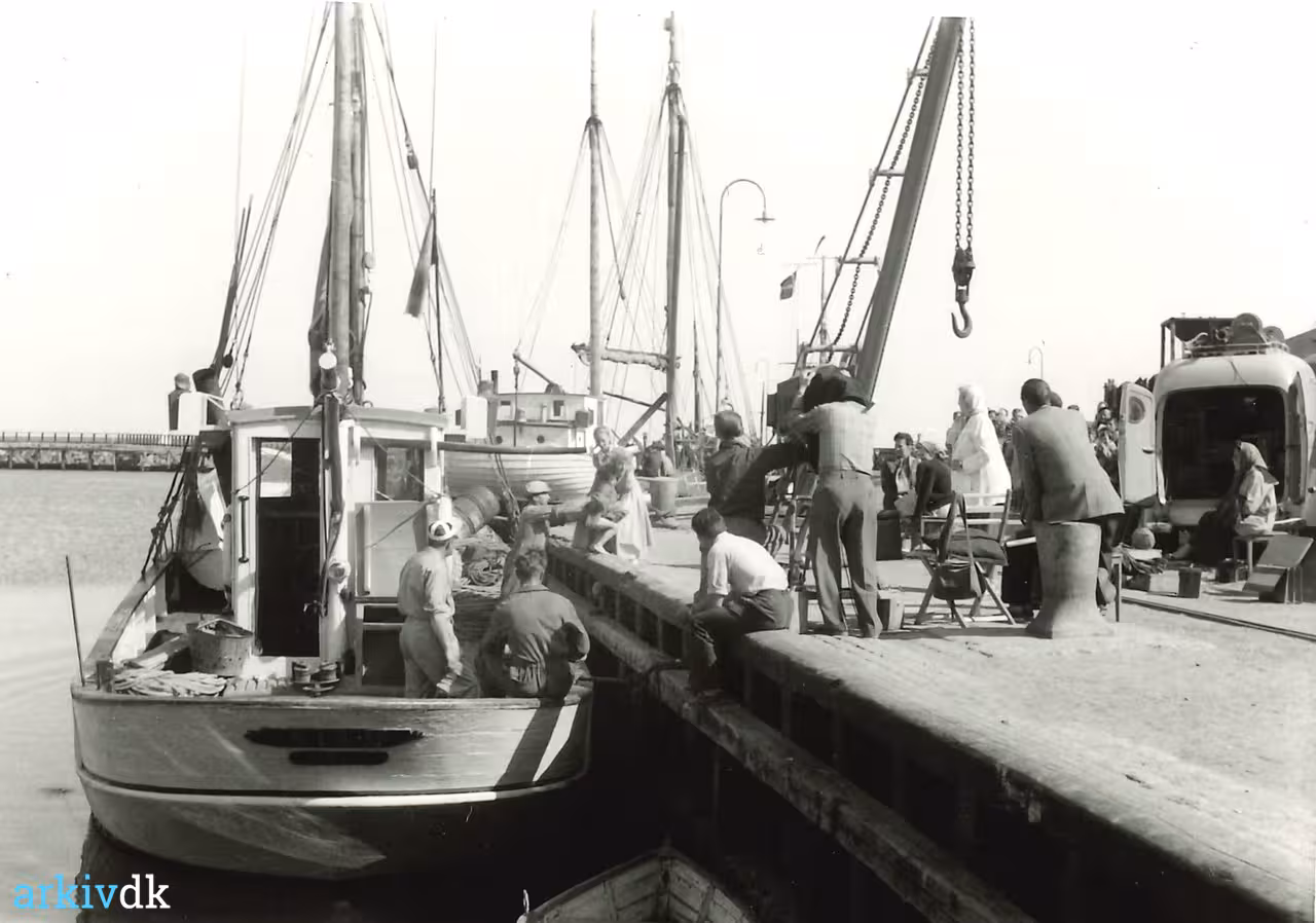 arkiv.dk | Lille Per film. Far til fire landet, Sæby