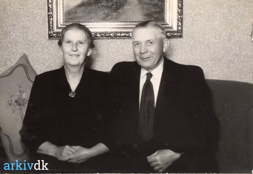 arkiv.dk | Else Marie Rasmussen Kjærsgaard, født 11. august 1895 i Saxild sogn og Hans Christian ...