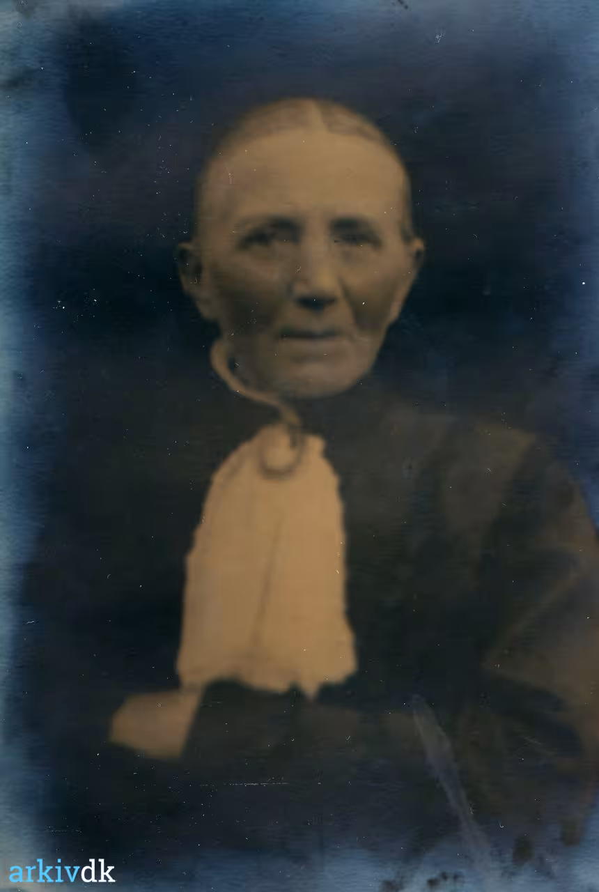 arkiv.dk | Karen Marie Østergaard født Larsen