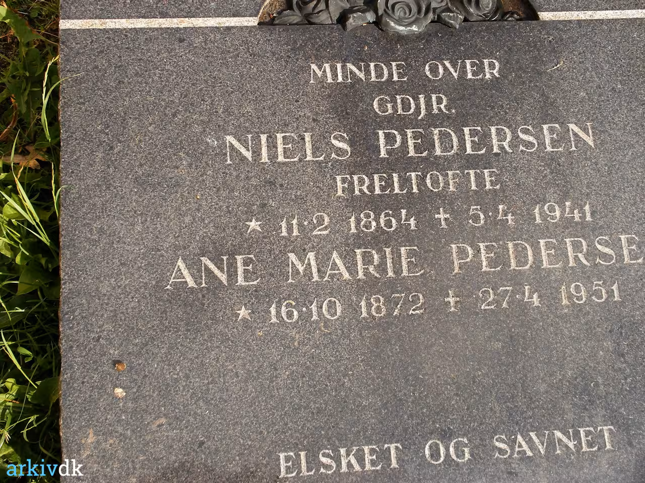 arkiv.dk | Gravsten på Nr.Lyndelse kirkegård