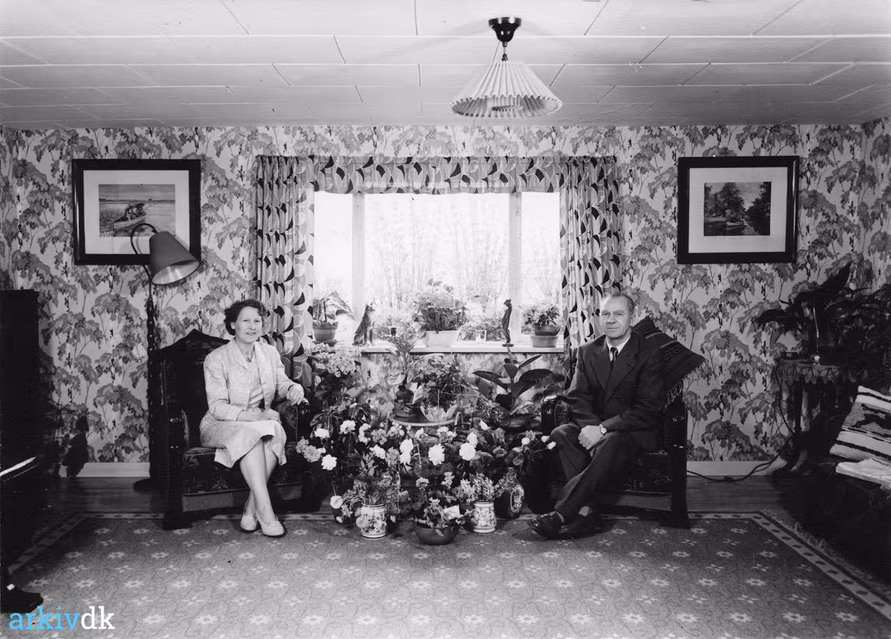 arkiv.dk | Vognmand Magnus Hansen og hustru, Sølvbryllup 1958