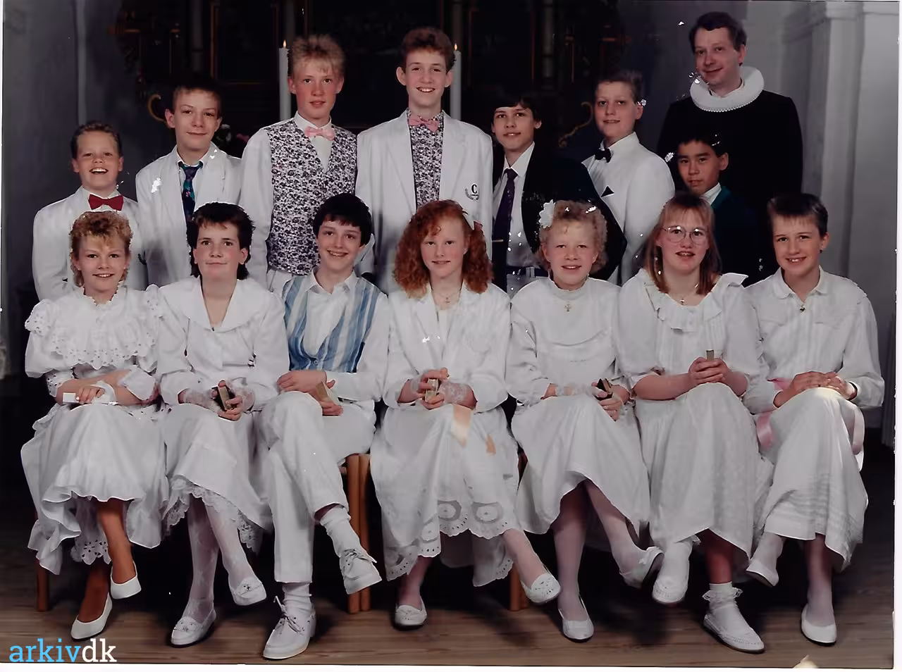 arkiv.dk | Konfirmationsbillede fra Spandet 1990